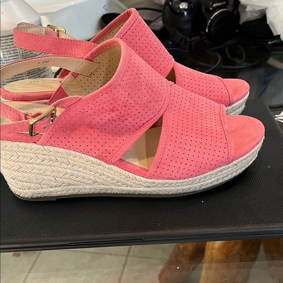 Liz Claiborne | Shoes | Liz Claiborne Pink Wedge Sandals | Poshmark